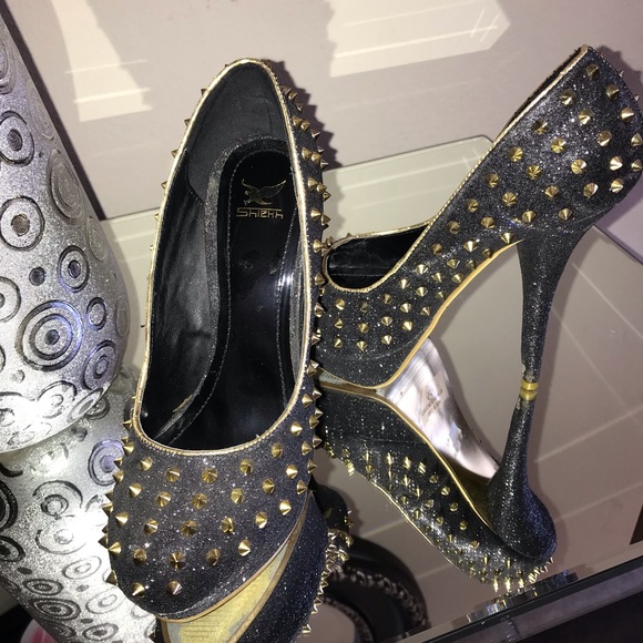 Shiekh | Shoes | Shiekh Black Gold Spike 5 Heels | Poshmark